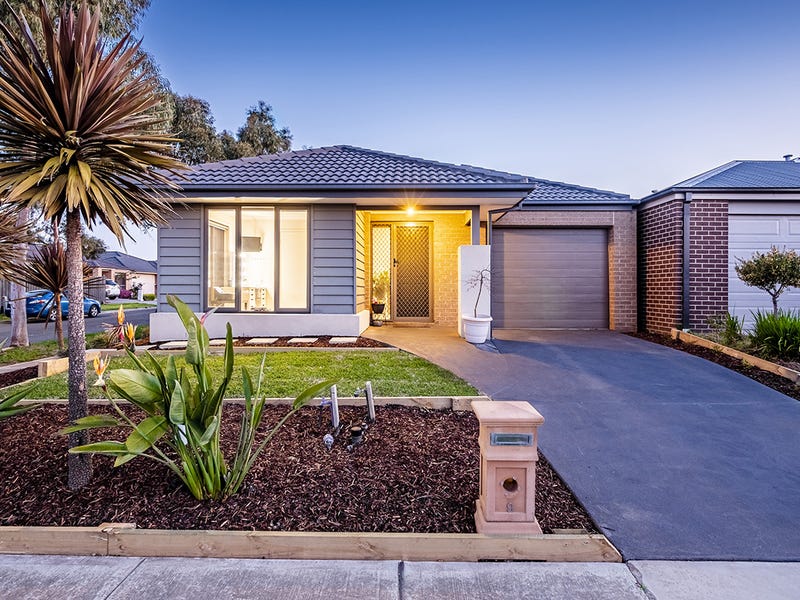 9 Teviot Street, Clyde, Vic 3978 - Property Details