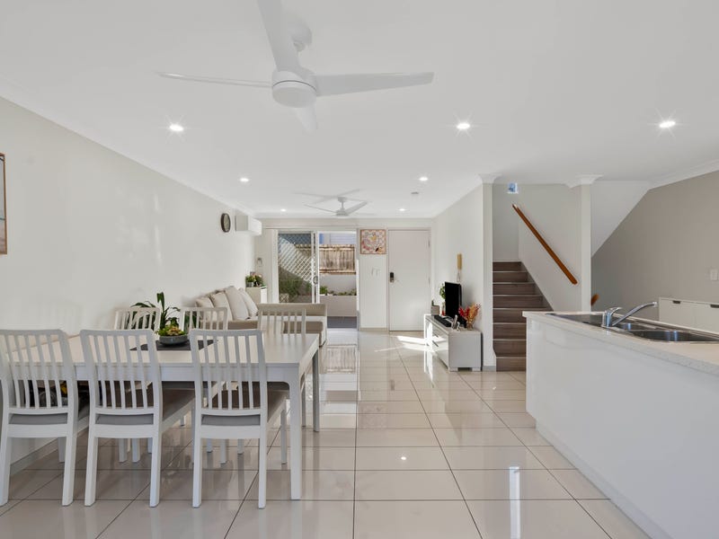 18/108 Nicholson Street, Greenslopes, Qld 4120 - Property Details