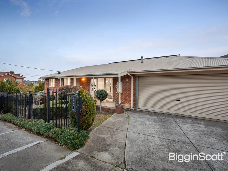 17 Bruce Street, Bulleen, Vic 3105 - Property Details