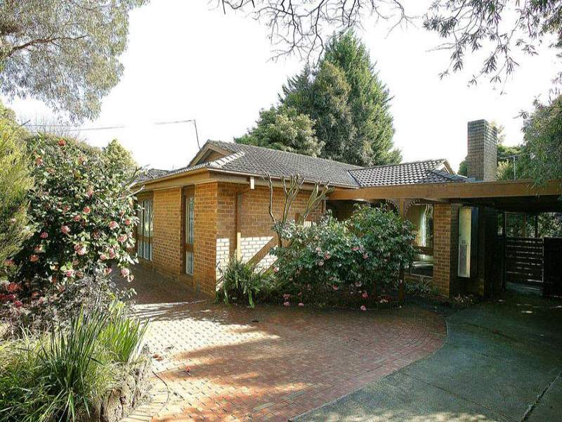 11 Faraday Road, Croydon South, VIC 3136 - realestate.com.au