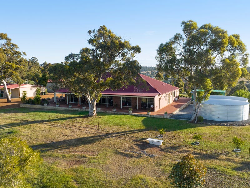 176 Clarkson Road, Bullsbrook, WA 6084 - Property Details