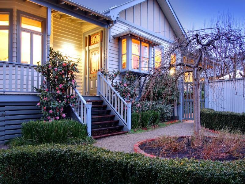 2 Hooper Grove, Mount Martha, VIC 3934 - realestate.com.au