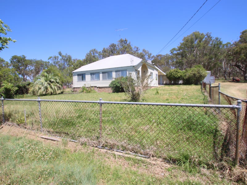 31 Phelhampton Crescent, Jennings, NSW 4383 - Property Details