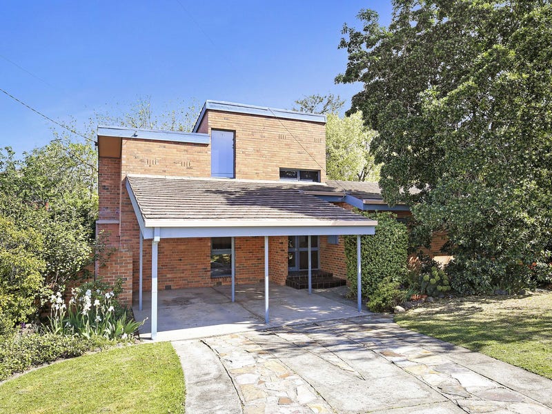 7 Northrop Court, Strathmore Heights, VIC 3041 - realestate.com.au