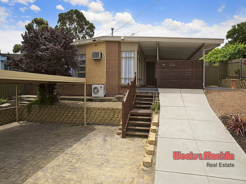 18 Flinders Drive, Valley View, SA 5093