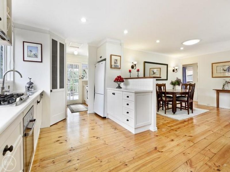 33 Olympic Avenue, Montmorency, Vic 3094 - Property Details