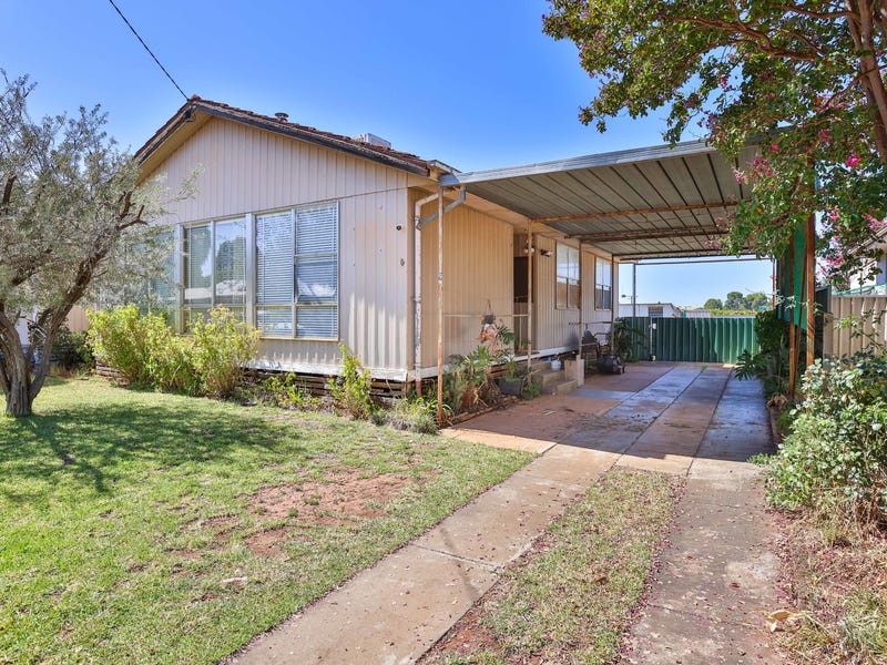 9 Rowe Street, Robinvale, Vic 3549 - Property Details