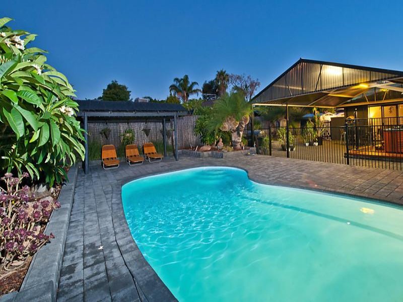 176 Craigie Drive, Beldon, WA 6027 - Property Details