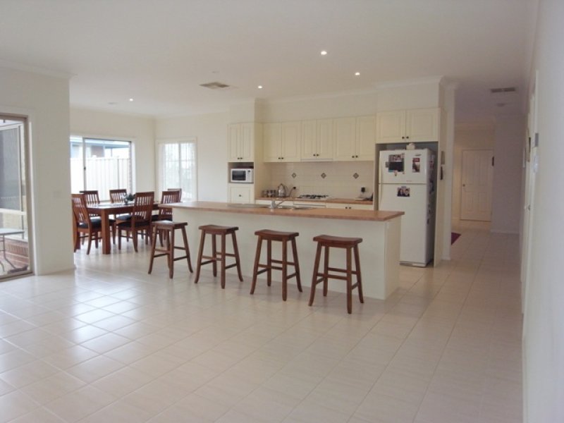 22 Walker Drive, Drouin, VIC 3818 - realestate.com.au
