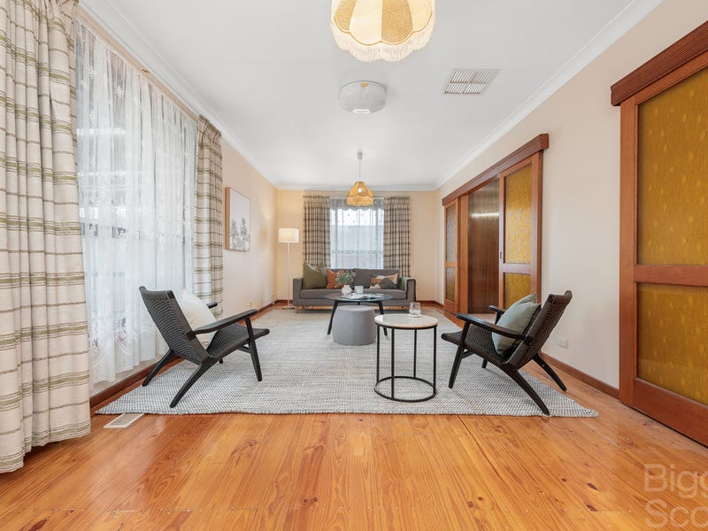 6 Perry Court, Tullamarine, Vic 3043 - Property Details