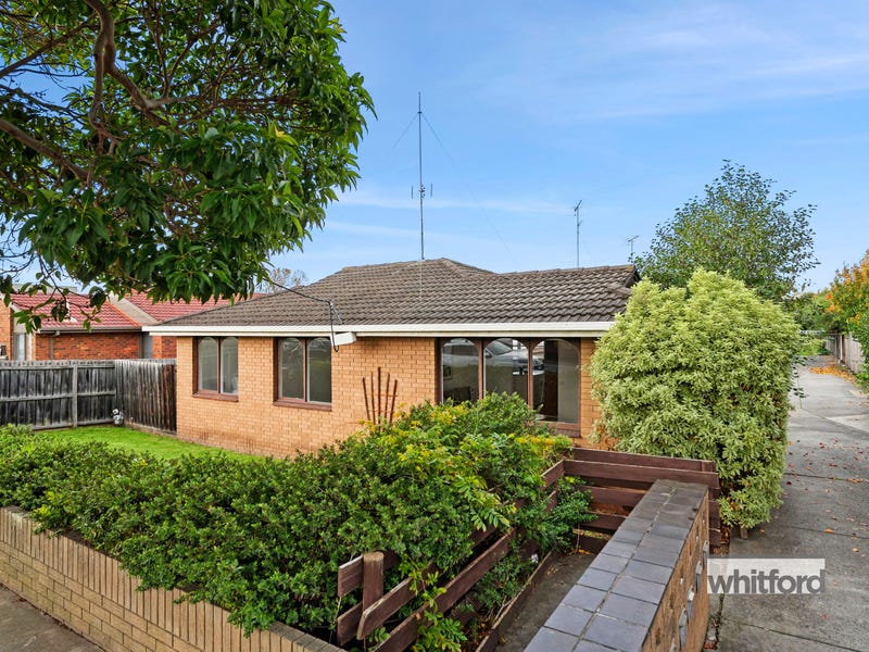 1/349 Pakington Street, Newtown, Vic 3220 - Property Details