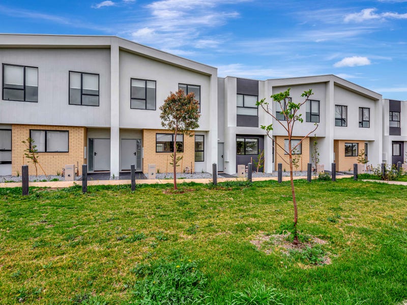 7 Rakia Walk, Fraser Rise, VIC 3336 - realestate.com.au