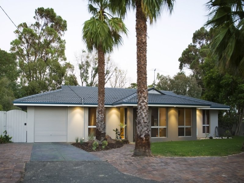 9 Vernon Place, Padbury, WA 6025 - Property Details