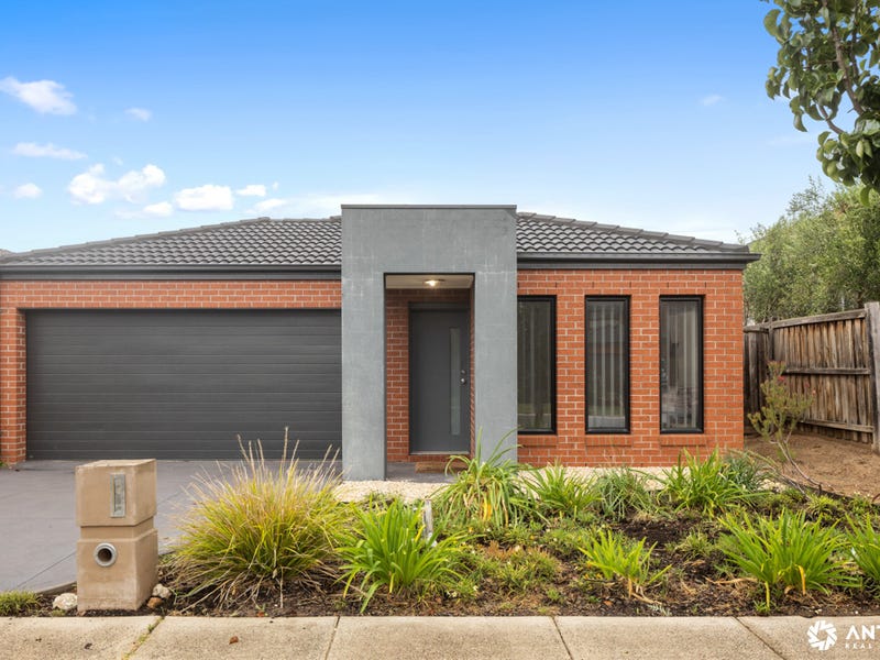 11 Pier Way, Point Cook, VIC 3030 - realestate.com.au