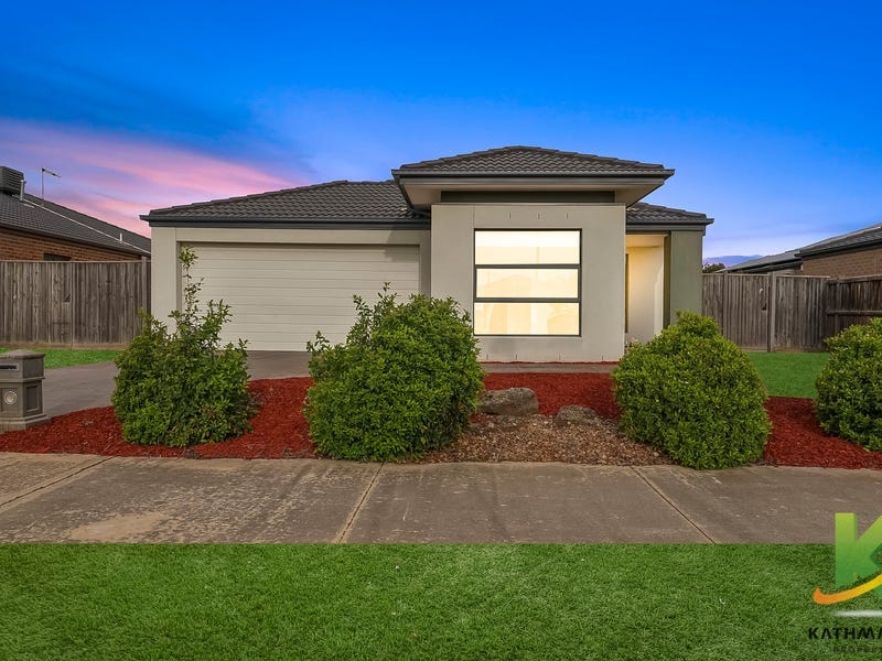 145 Botanica Springs Boulevard, Brookfield, VIC 3338 - realestate.com.au