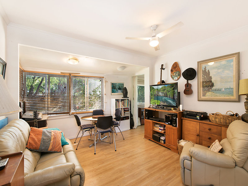 10 Victoria Street, Brighton, Qld 4017 - Property Details