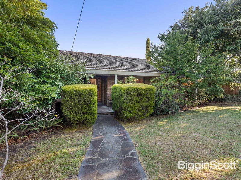 72 Golden Way, Bulleen, Vic 3105 - Property Details