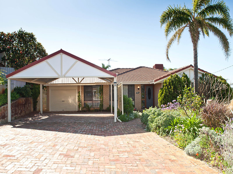 23 Aerolite Way, Beldon, WA 6027 - Property Details