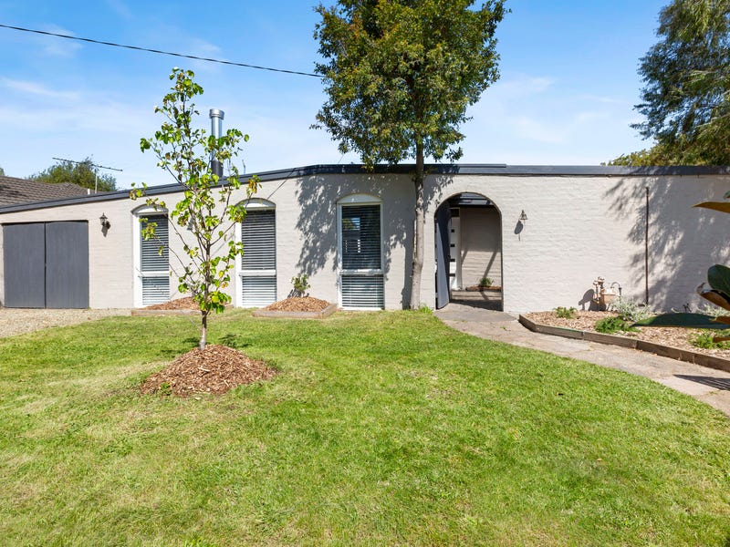 17 Mornington Tyabb Road, Tyabb, Vic 3913 - Property Details