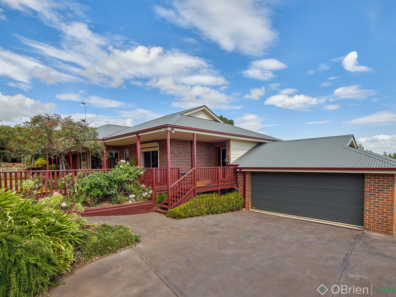 10 Hunter Close, Drouin, Vic 3818 - Property Details