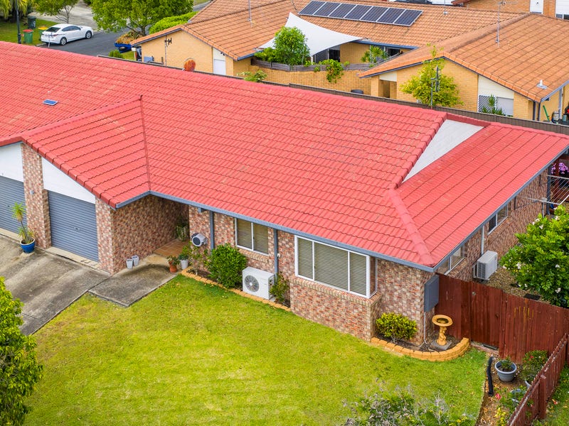2/31 Kenny Drive, Labrador, Qld 4215 - Property Details