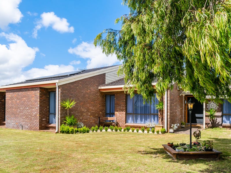 4 Hutchesson Street, Millicent, SA 5280 - Property Details