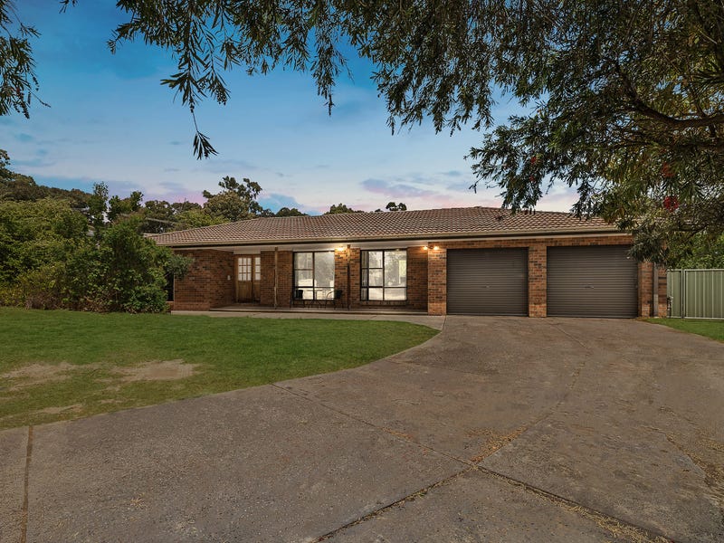8 Guerin Place, Chisholm, ACT 2905 - Property Details