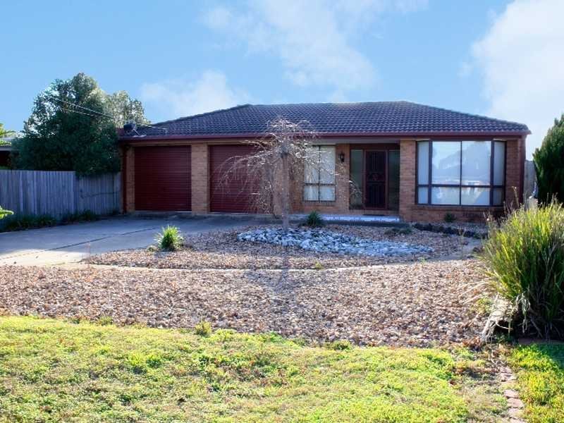 30 Wynarka Drive, Hoppers Crossing, VIC 3029 - realestate.com.au