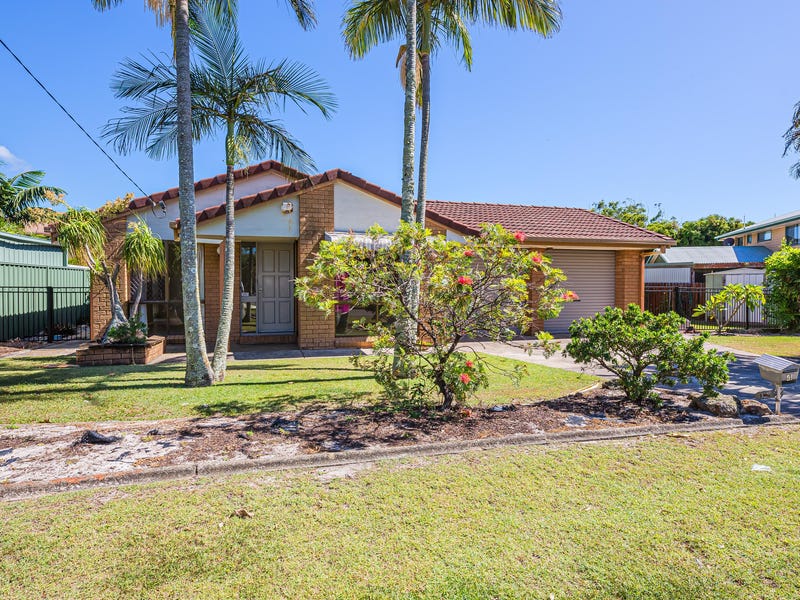 4 Golf Drive, Woorim, Qld 4507 - Property Details