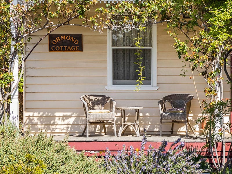 3 Angus Street, Chewton, Vic 3451 - Property Details