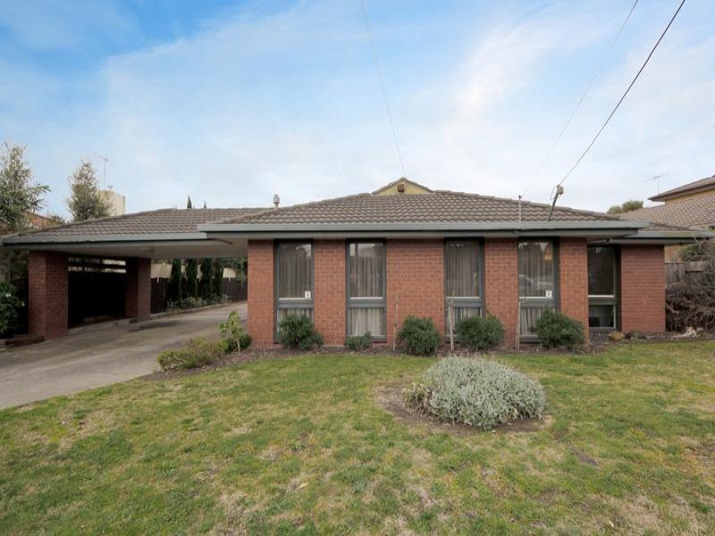 7 Crestmoor Drive, Highton, VIC 3216 - realestate.com.au