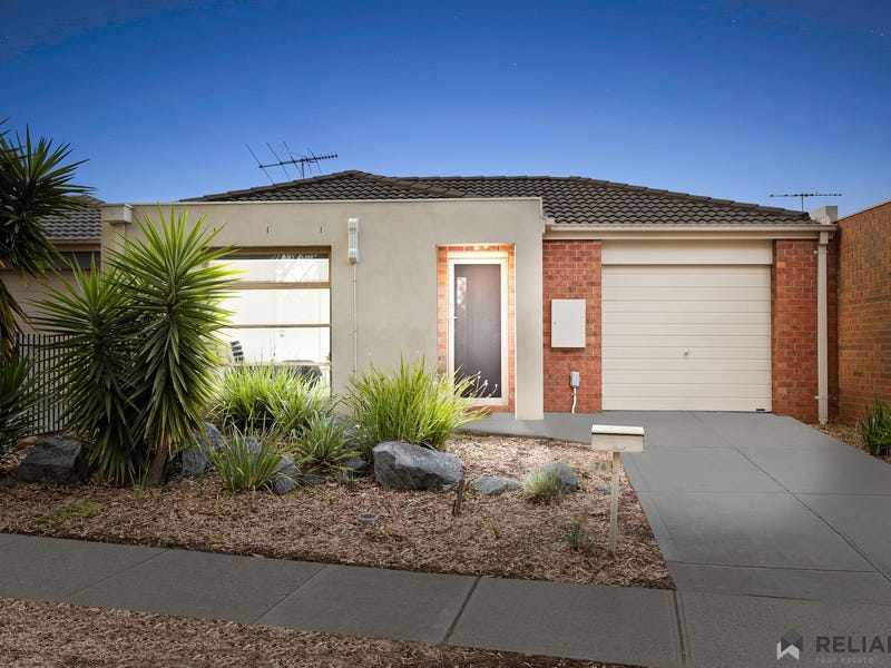 74 Edgevale Way, Tarneit, Vic 3029 - Property Details