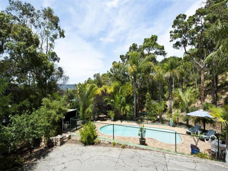 9 Owen Road, Darlington, WA 6070 - Property Details