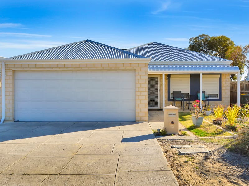 19 Rocklea Cres, Ellenbrook, WA 6069 - realestate.com.au