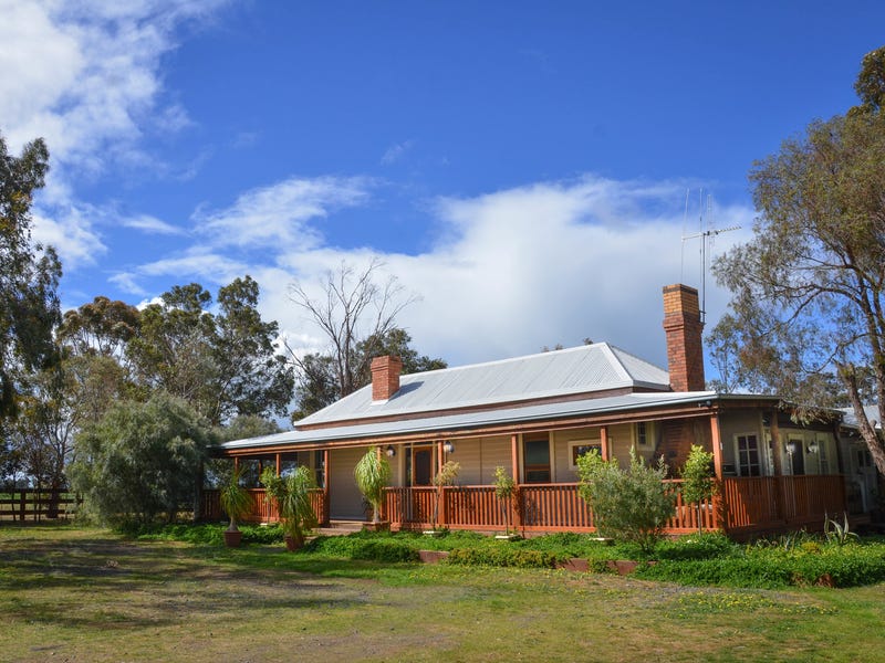 1669 Dingee Road, Diggora, Vic 3561 - Property Details