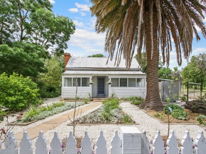 54 Sweetwater Rd, Mullengandra, NSW 2644 - Property Details