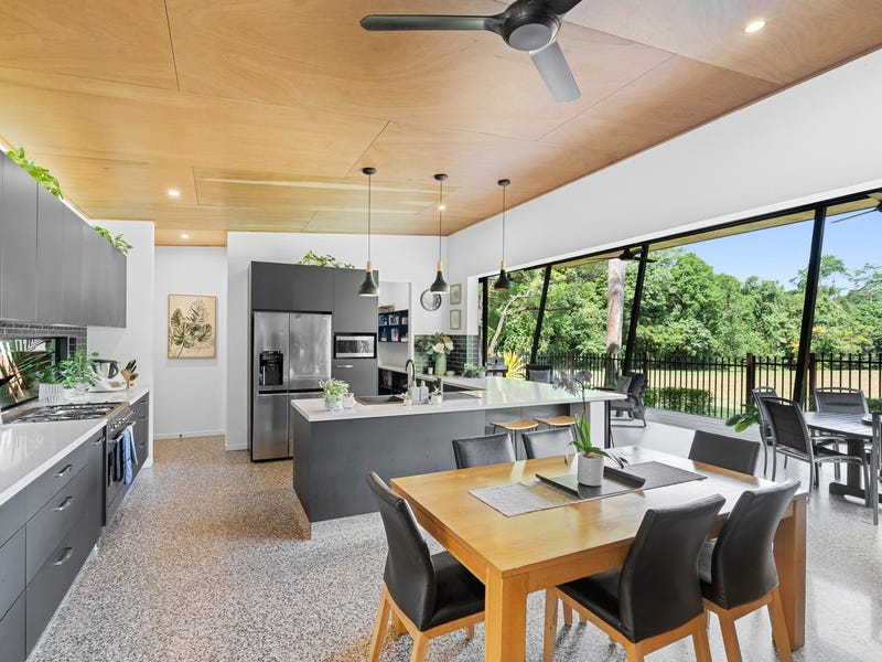 3 Lawson Close, Kanimbla, Qld 4870 - Property Details