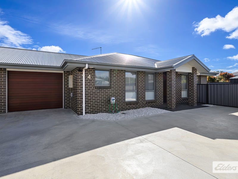 4/19A Simpson Street, Somerset, TAS 7322 - realestate.com.au
