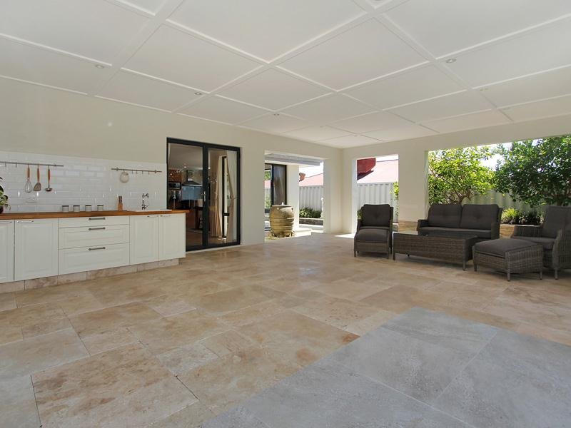 4 Paganoni View, Beeliar, WA 6164 - realestate.com.au