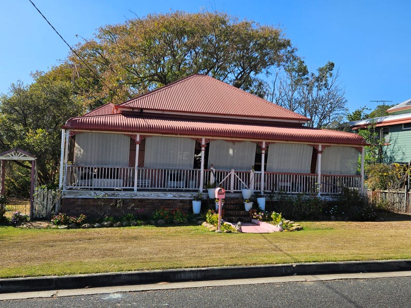 12 Eileen Street, Booval, Qld 4304 - Property Details