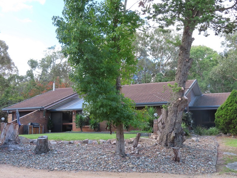 96 Old Caves Road, Stanthorpe, Qld 4380 - Property Details