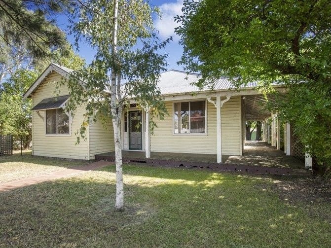 83 Dumaresq Street, Armidale, NSW 2350 - Property Details