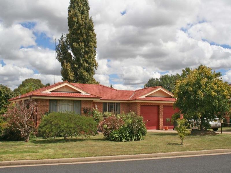 4 Alan Ridley Place, Orange, NSW 2800 - realestate.com.au
