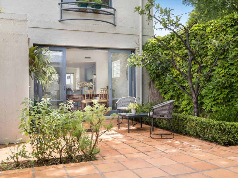 10 May Road, Toorak, Vic 3142 - Property Details