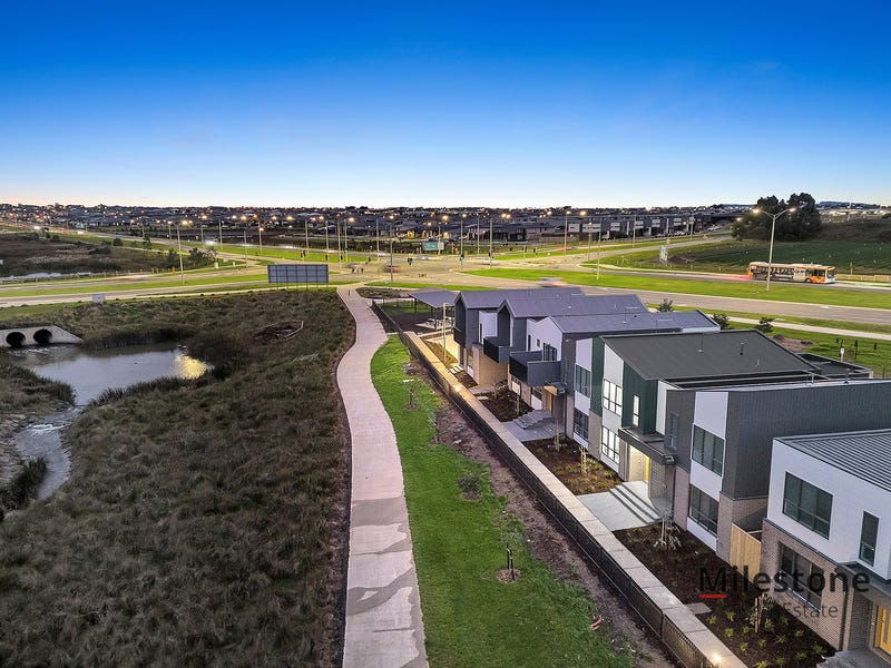 18 Delosperma Mews, Clyde, Vic 3978 - Townhouse for Sale - realestate ...