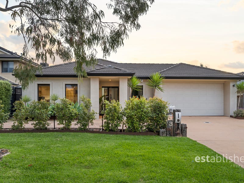 3 Scenic Drive, Point Cook, VIC 3030 - realestate.com.au