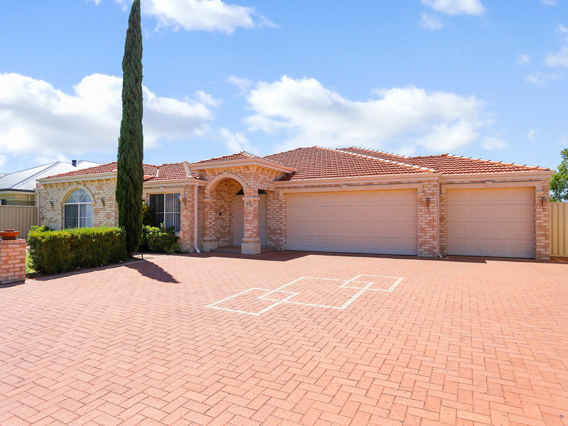 67 Russell Rd, Madeley, WA 6065 - Property Details