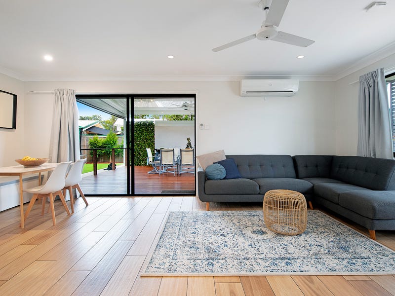 2 Nevenia Street, Labrador, Qld 4215 - Property Details
