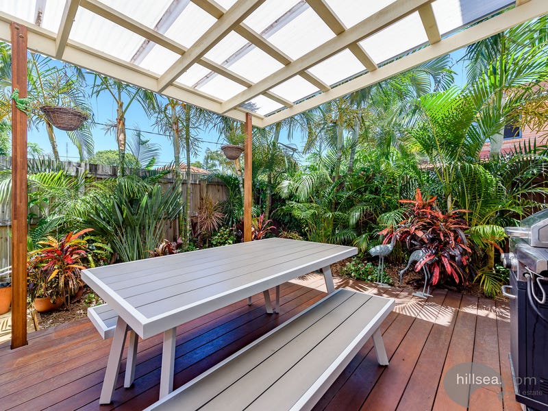 2/15 Gordon Street, Labrador, QLD 4215 - realestate.com.au