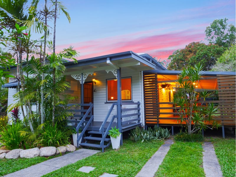 61 Miles Street, Manoora, Qld 4870 - Property Details